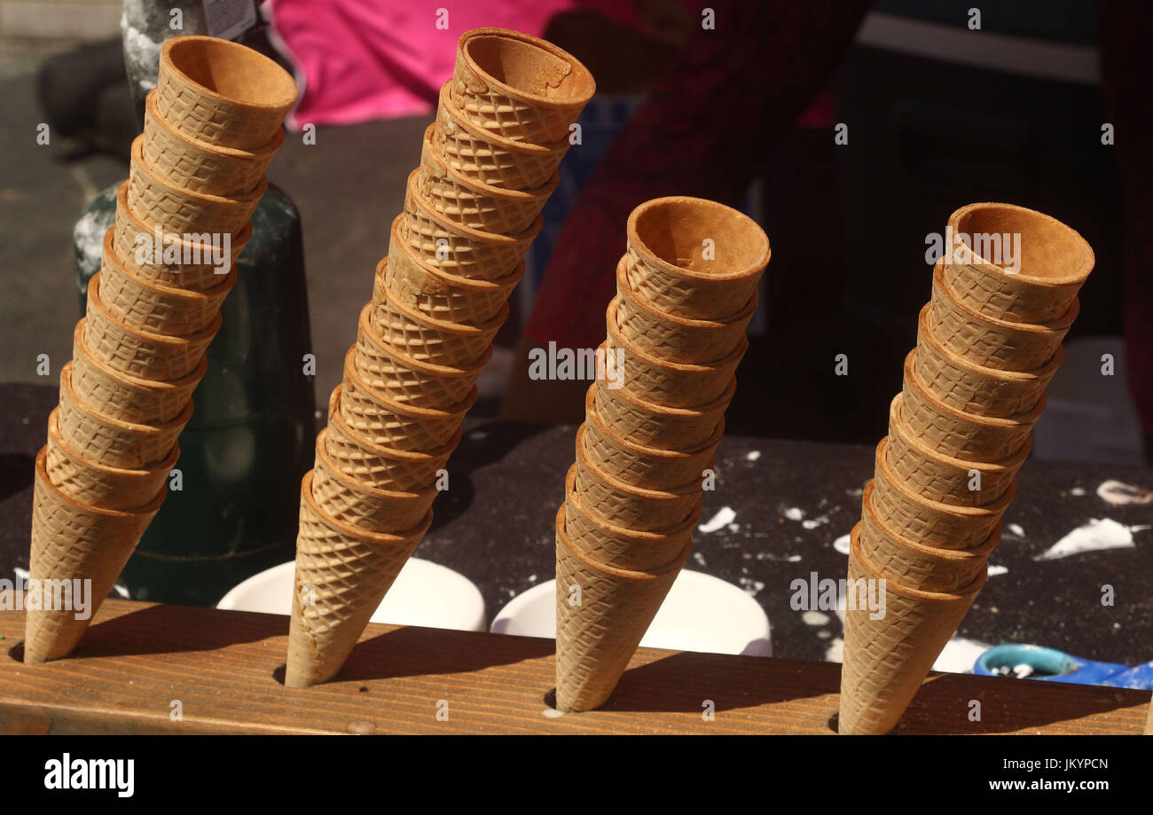 Stacked ice cream cone hi-res stock photography and images - Alamy