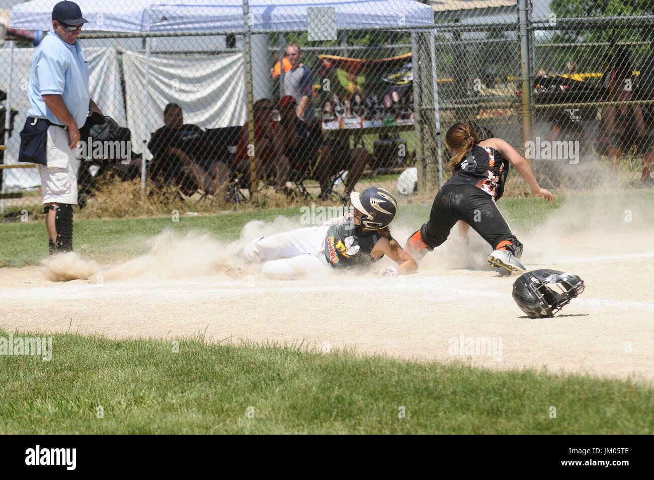 Youth Girls Fastpitch Softball Stock Photo - Alamy