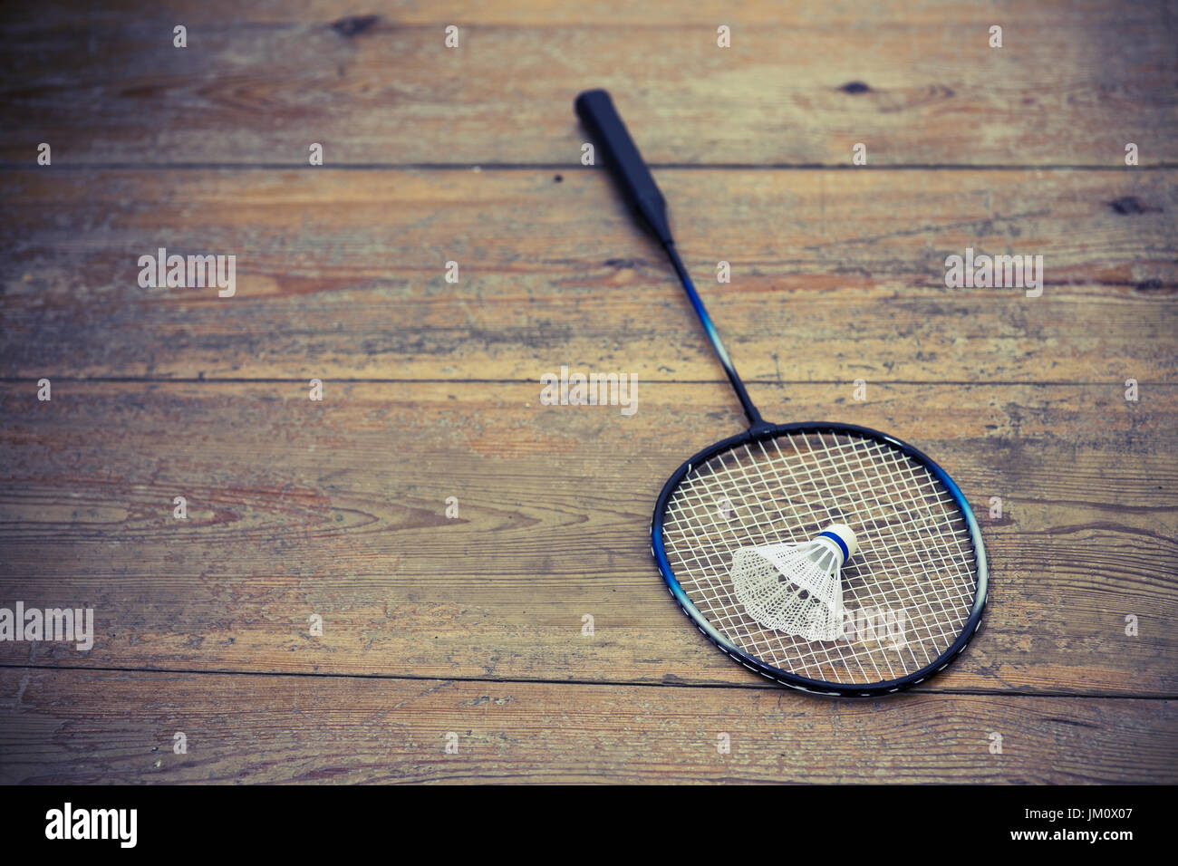 Vintage badminto racquets with shuttlecock Stock Photo - Alamy