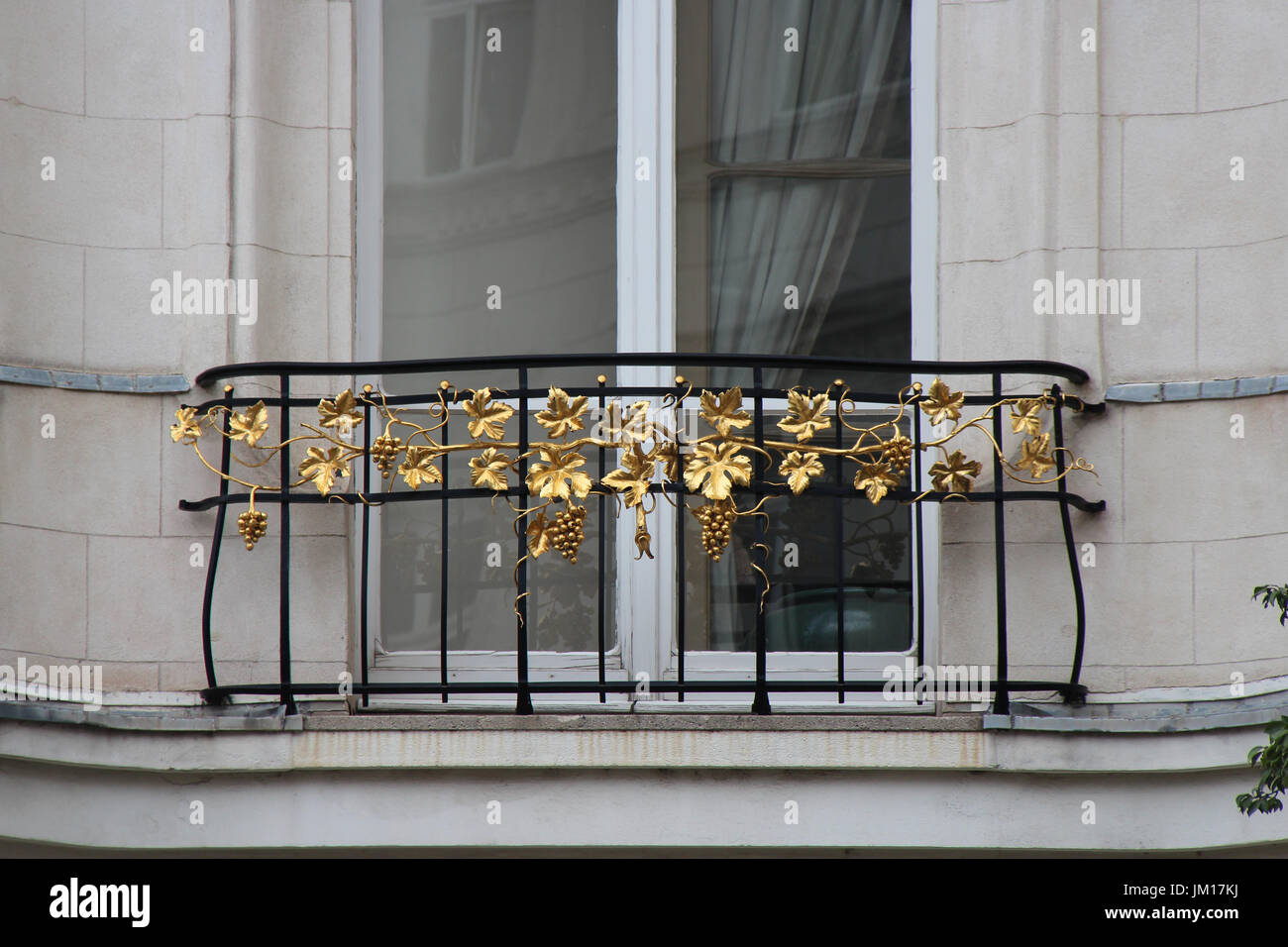 Vienna french embassy hi-res stock photography and images - Alamy