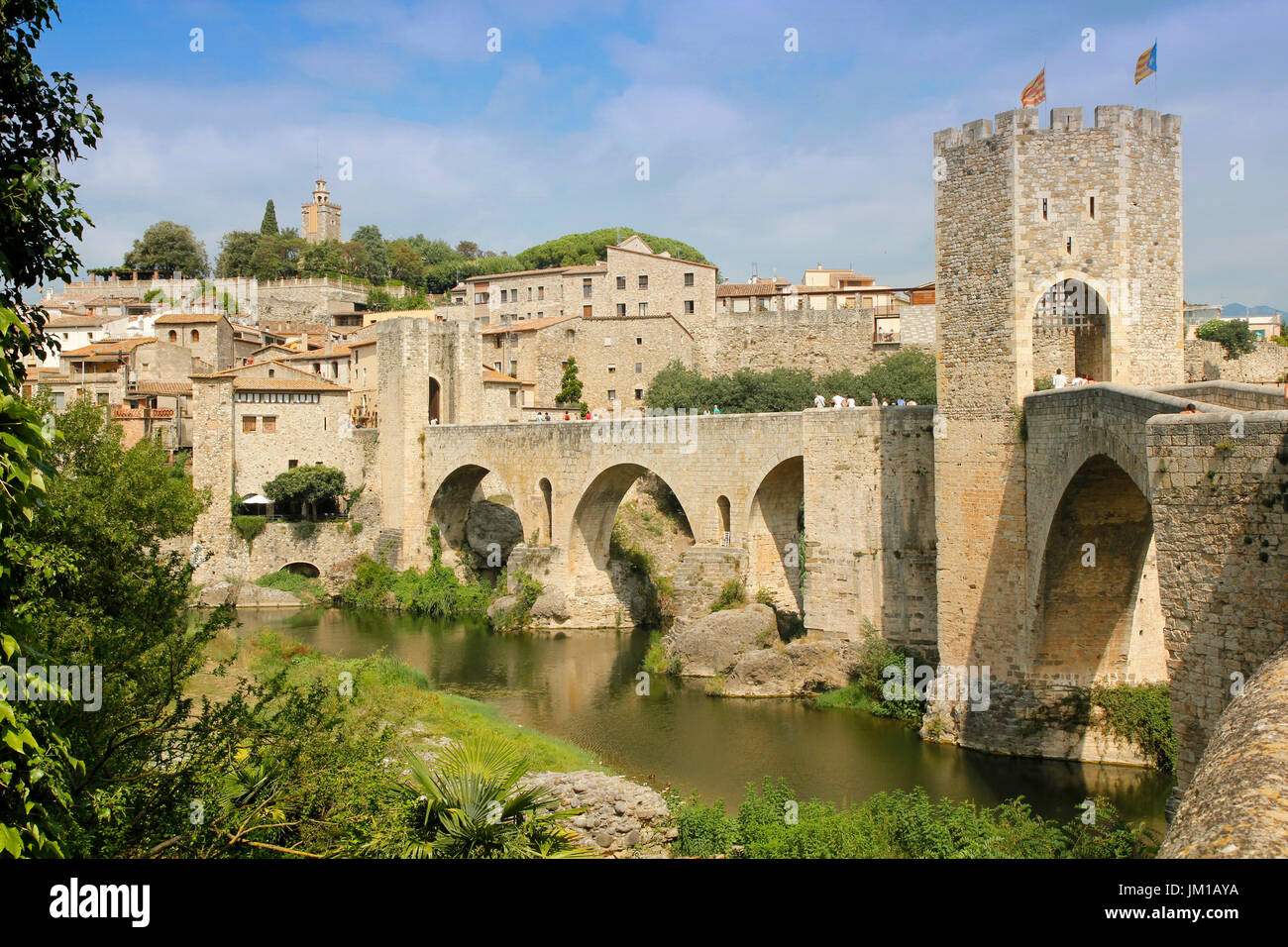 Besalu catalonia hi-res stock photography and images - Alamy