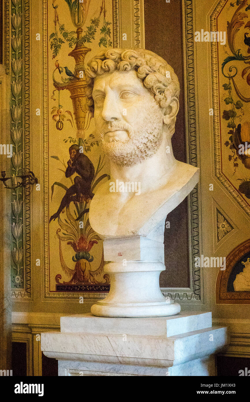 Emperor Hadrian Stock Photo - Alamy
