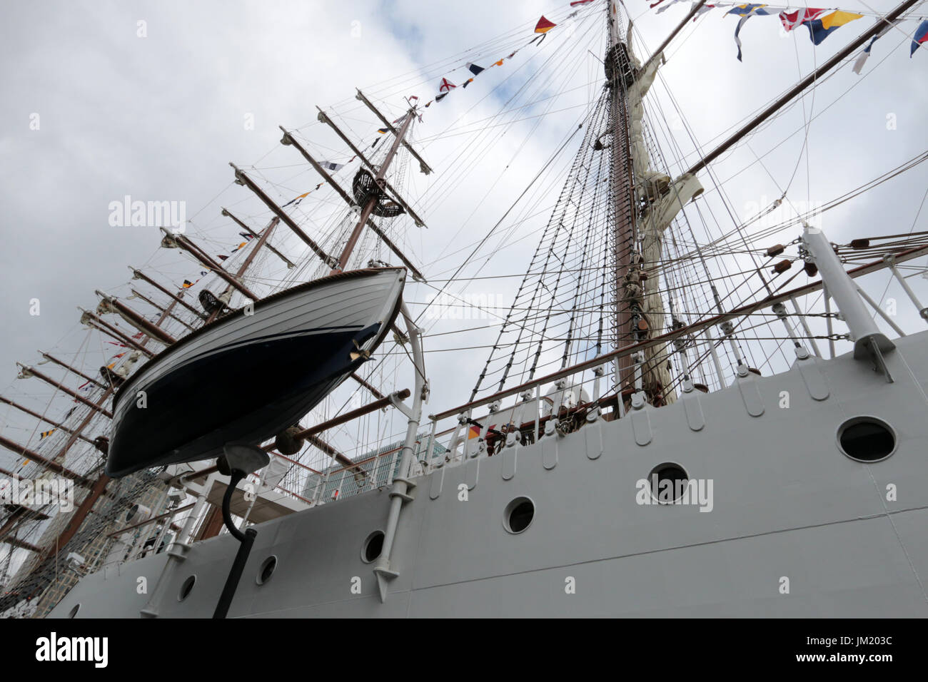 London, UK. 25th July, 2017. Peruvian tall ship Union, the world's ...