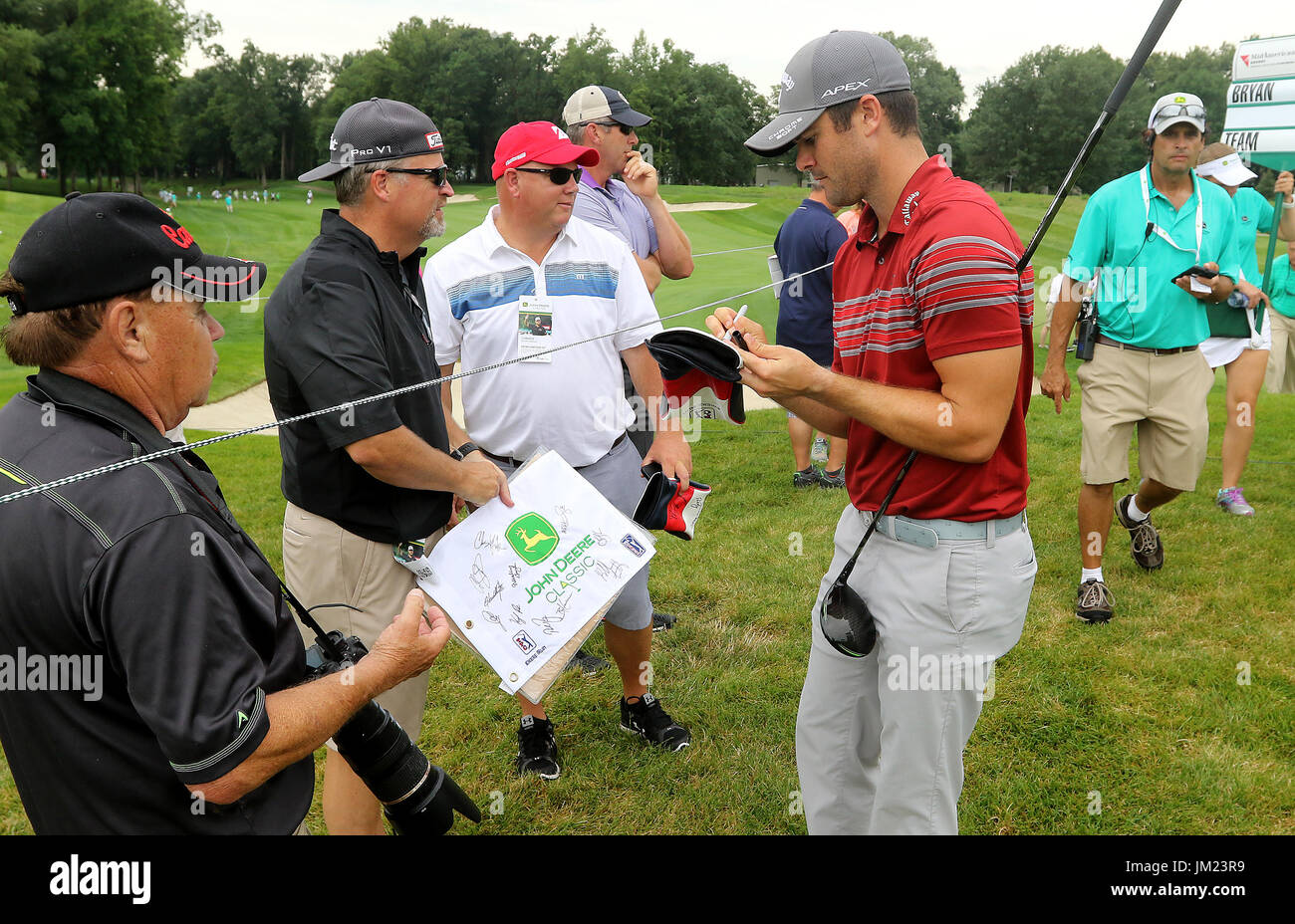 Silvis, Iowa, USA. 12th July, 2017. Golfer Wesley Bryan of Augusta, GA ...