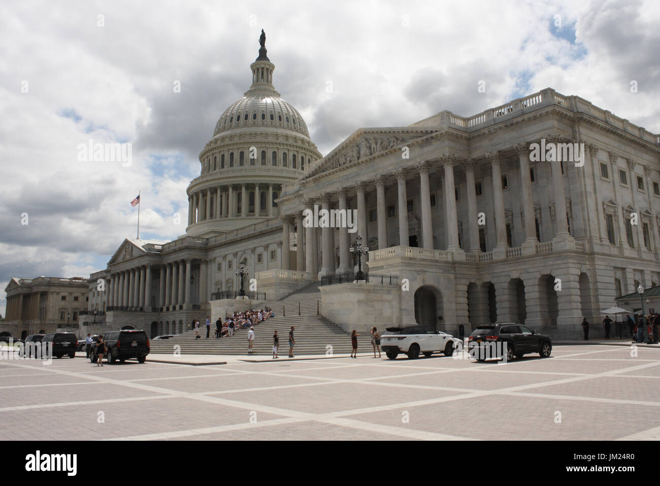 United states senate chamber 2017 hi-res stock photography and images ...