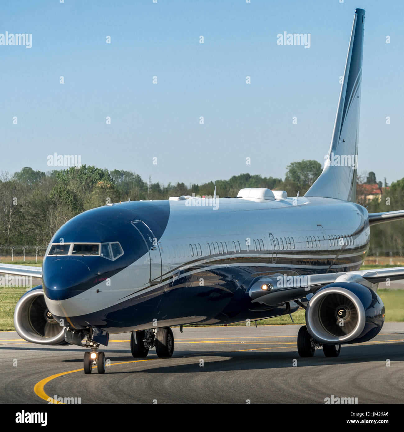 Airplane takeoff italy hi-res stock photography and images - Alamy