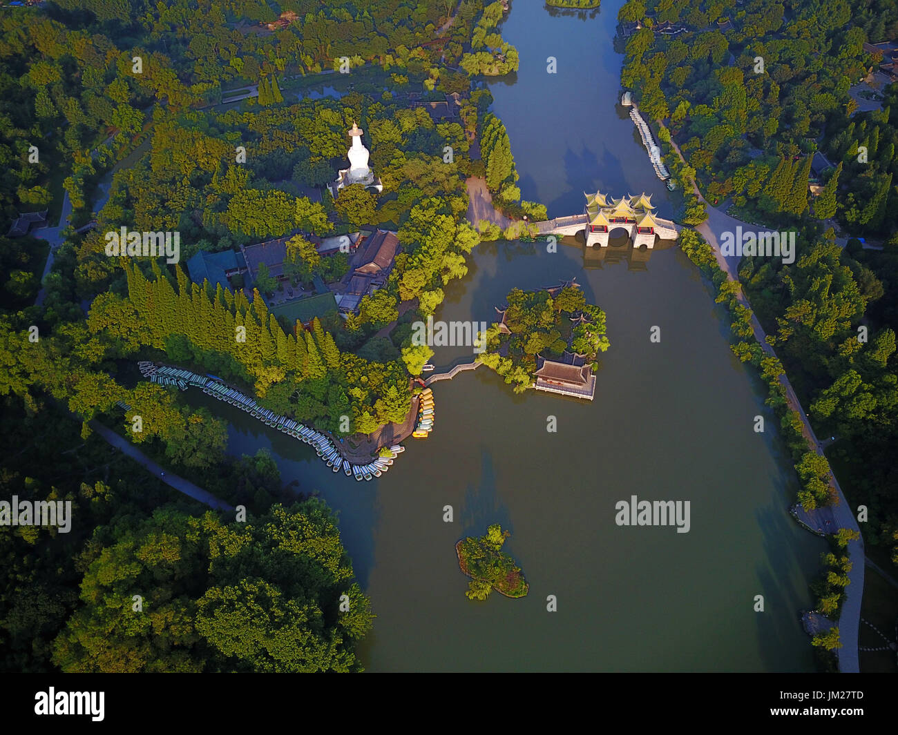 Yangzhou, Yangzhou, China. 23rd July, 2017. Yangzhou, CHINA-July 23 ...