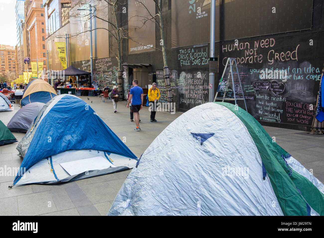 Homeless people live in tents hi-res stock photography and images - Alamy
