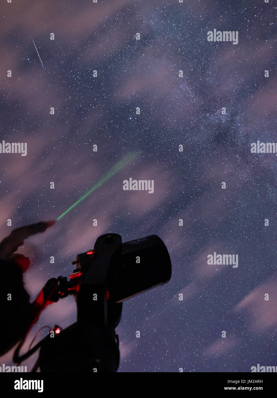 Telescopes night sky hi-res stock photography and images - Alamy