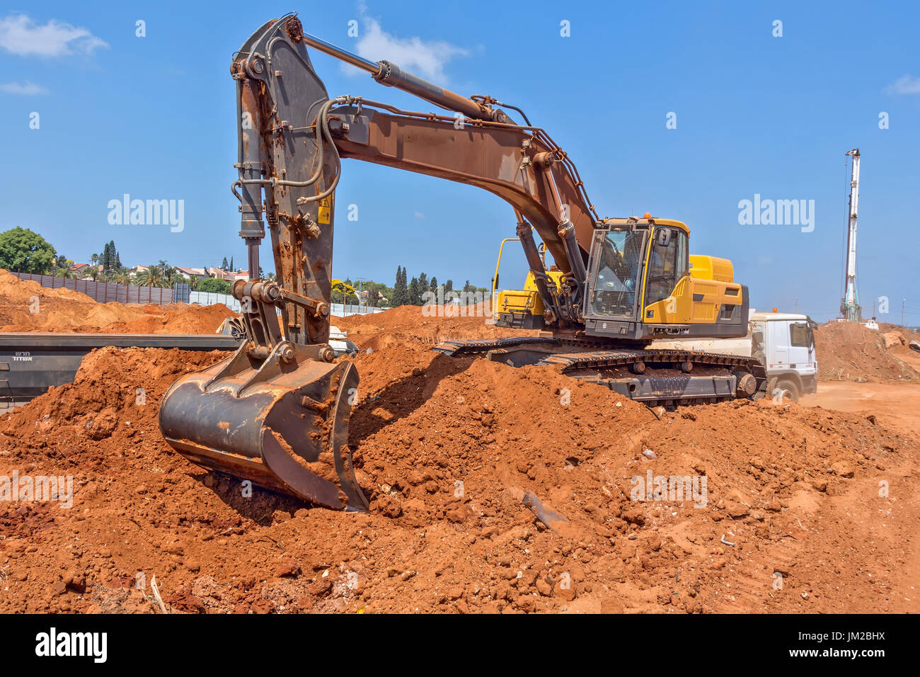 Paving a new road Stock Photo - Alamy