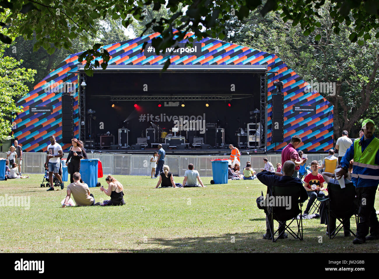 Outdoor festival hi-res stock photography and images - Alamy