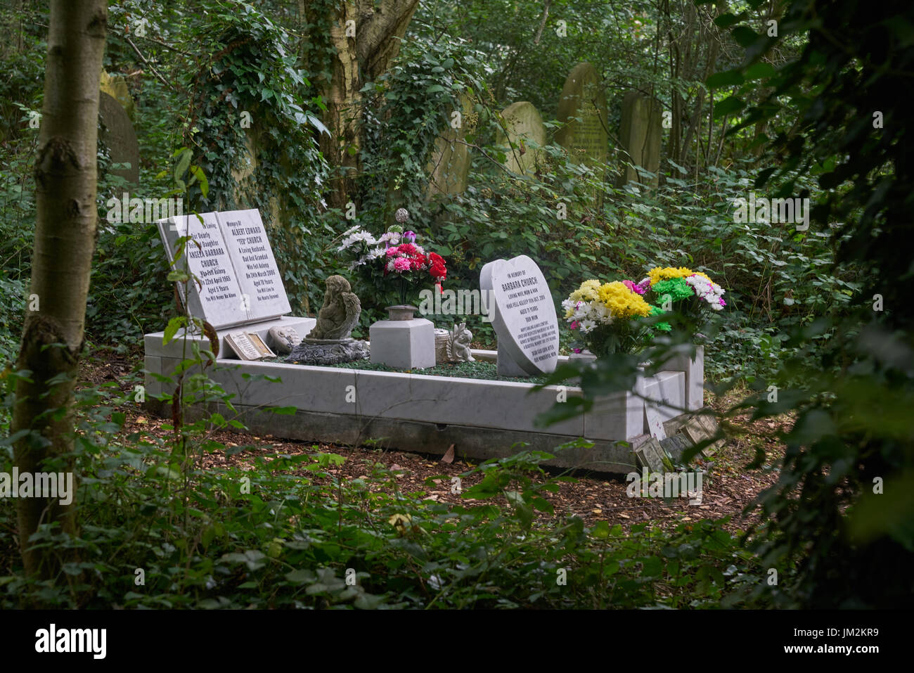 grave modern gravestone death Stock Photo - Alamy