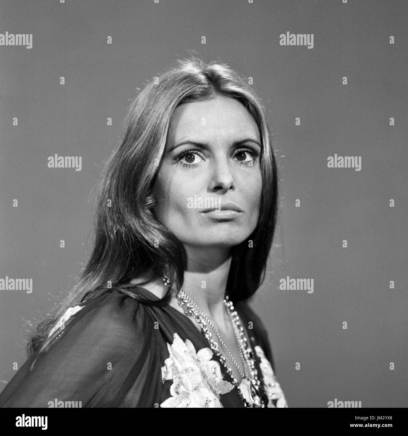 Daliah lavi daliah lavi daliah Black and White Stock Photos & Images ...