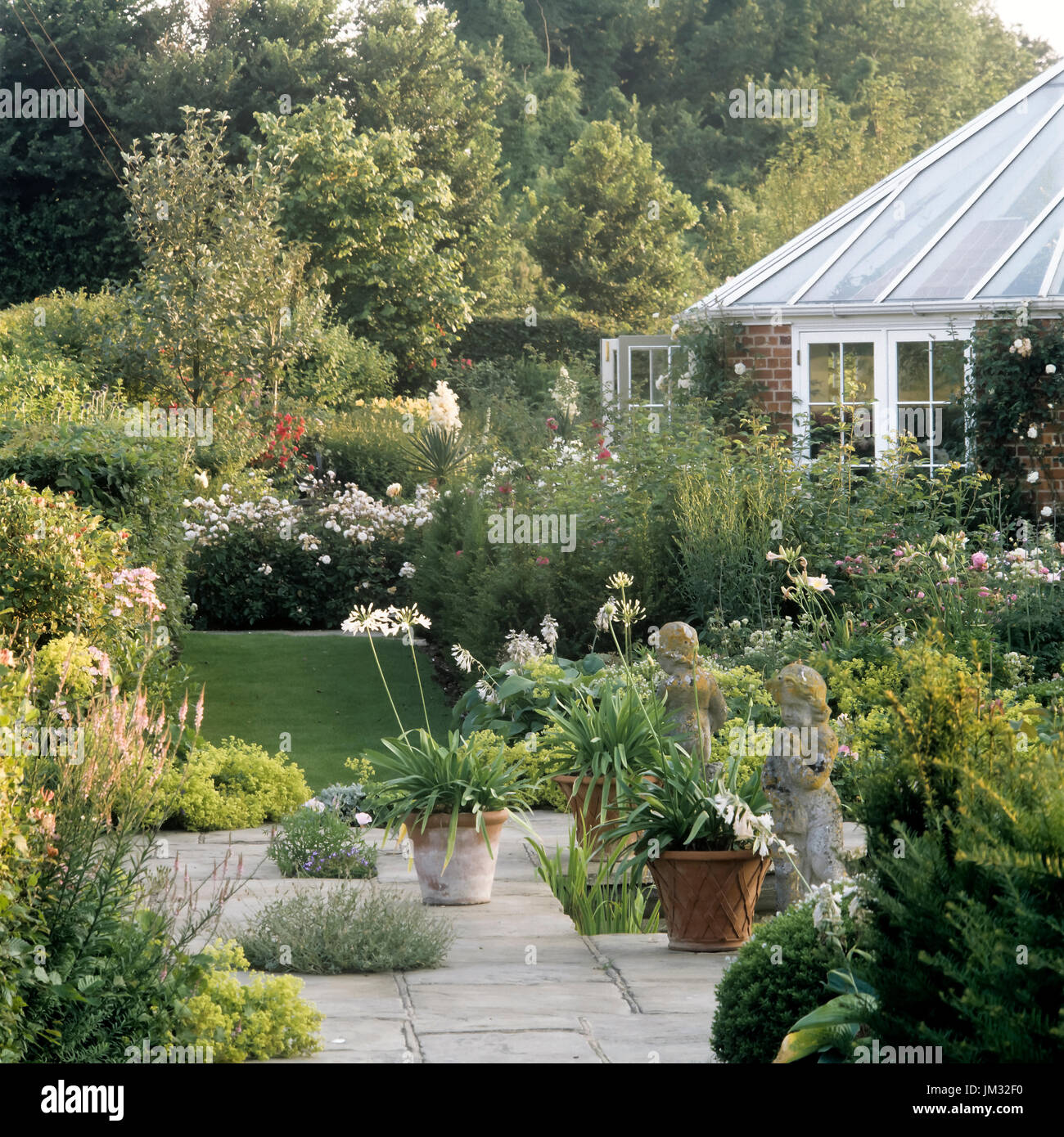 Georgian style garden Stock Photo - Alamy