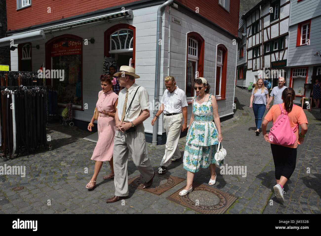 1950s cloths hi-res stock photography and images - Alamy