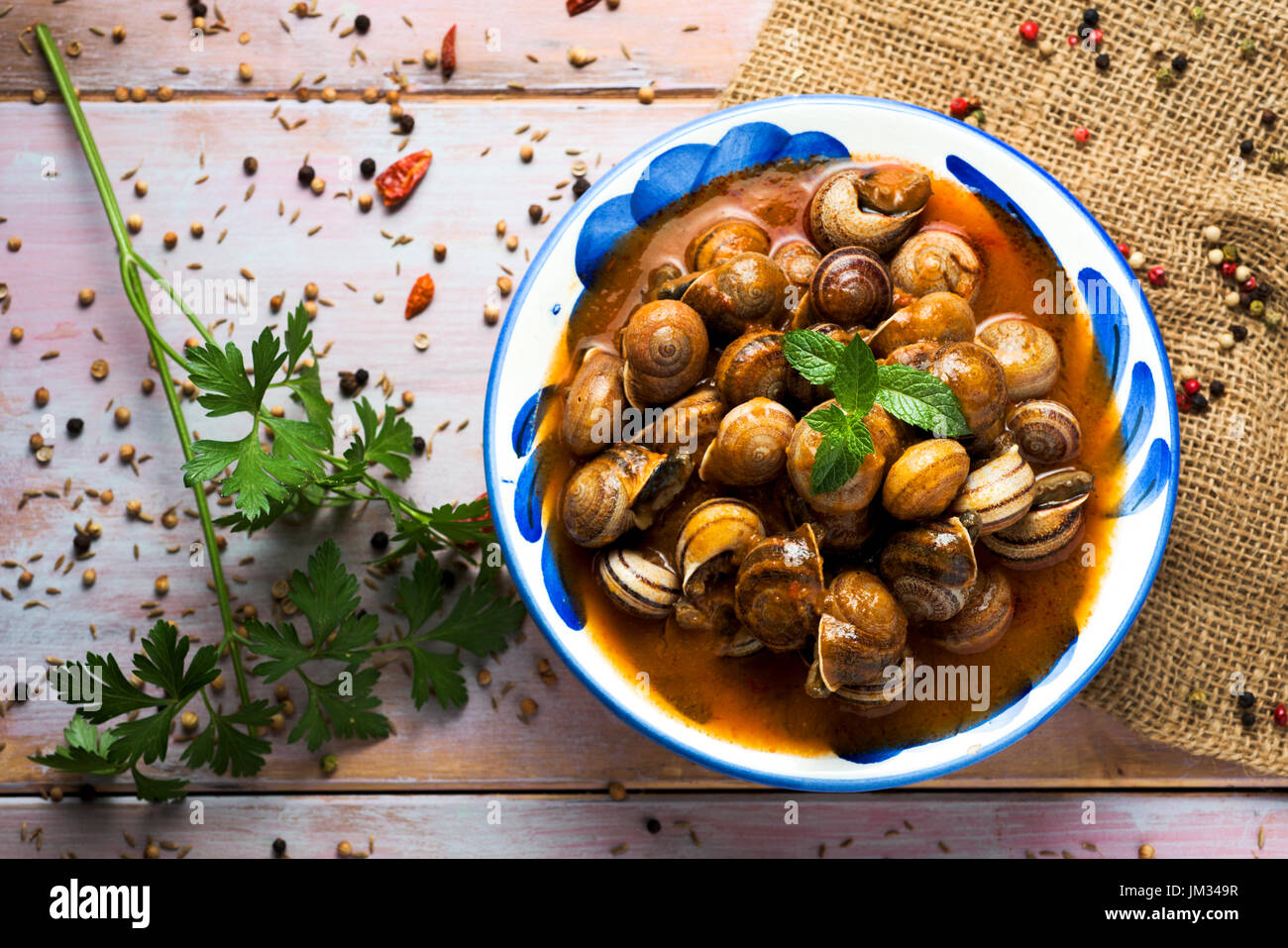 Cooked snails hi-res stock photography and images - Alamy