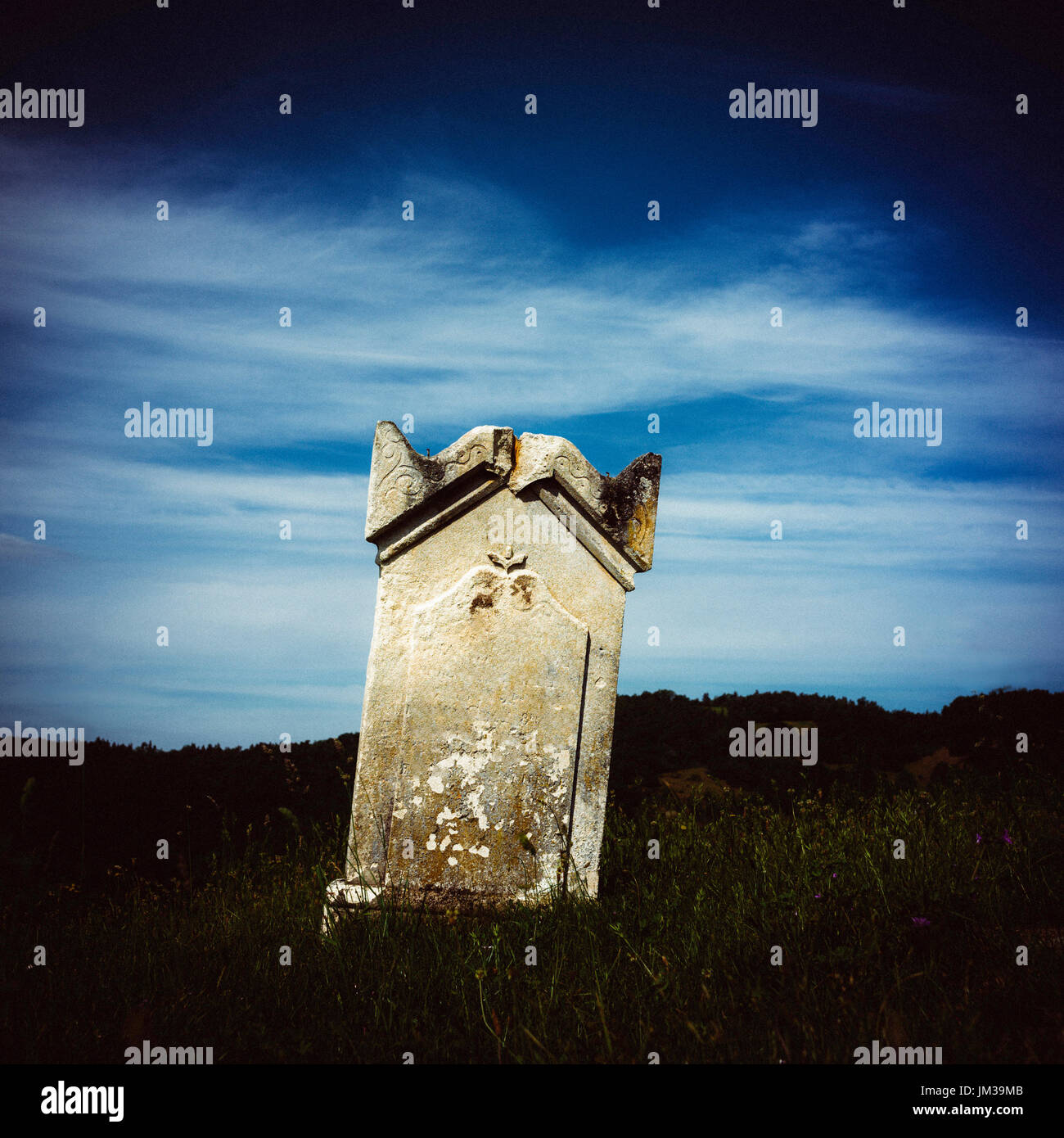 Old Headstone Stock Photos & Old Headstone Stock Images - Alamy