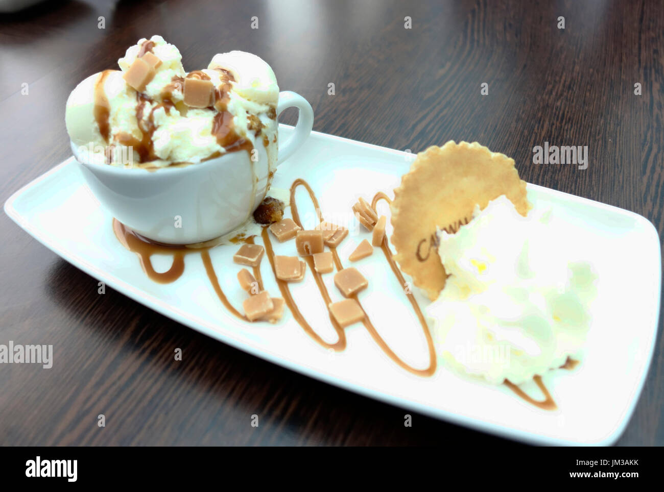 Posh dessert hi-res stock photography and images - Alamy