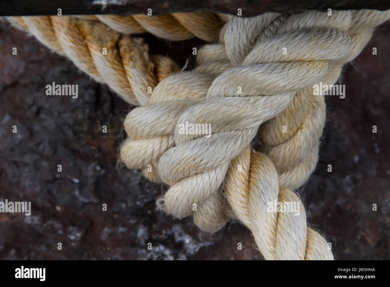 Binding knot hi-res stock photography and images - Alamy