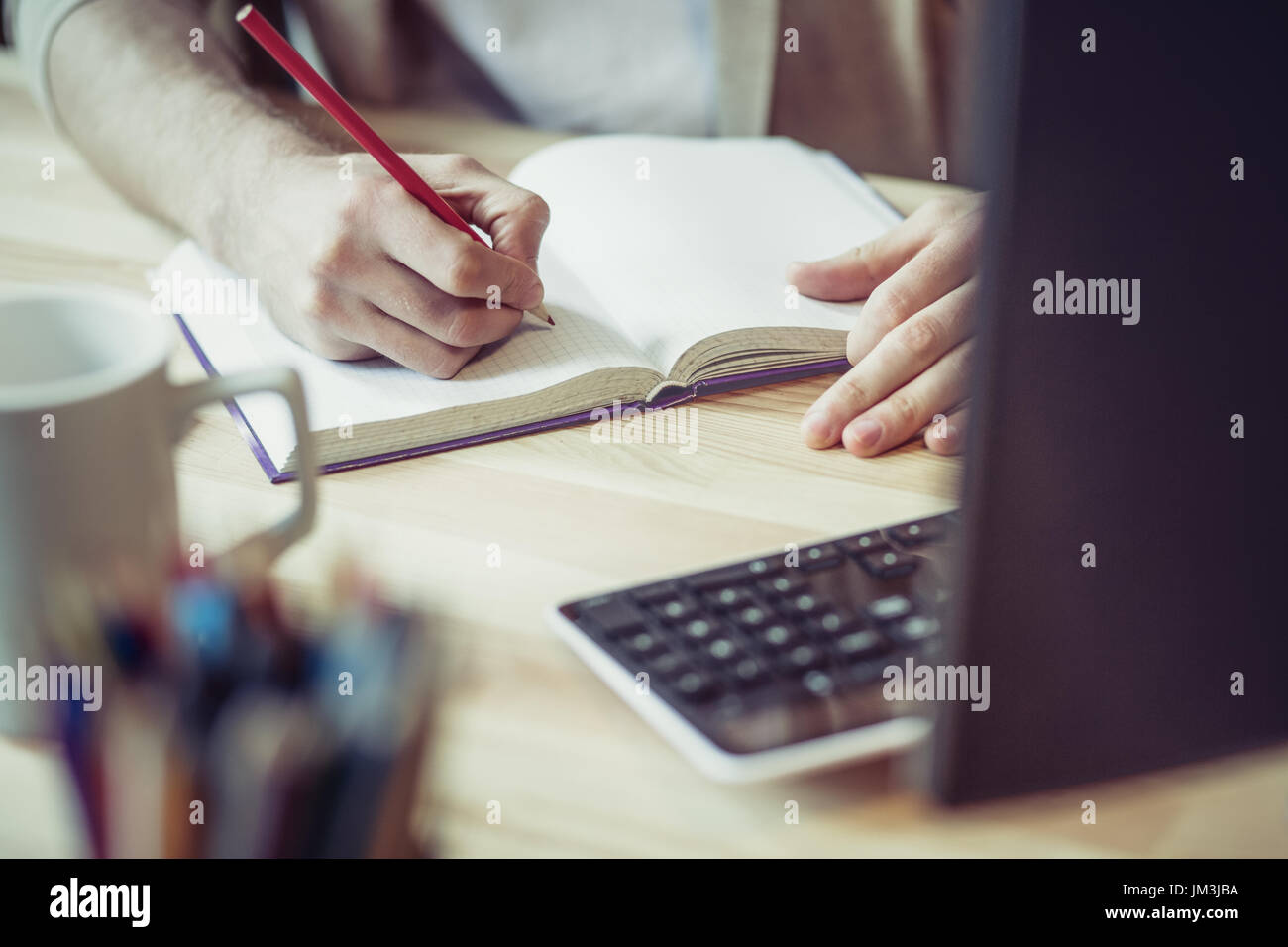 Man planning hands writing hi-res stock photography and images - Alamy