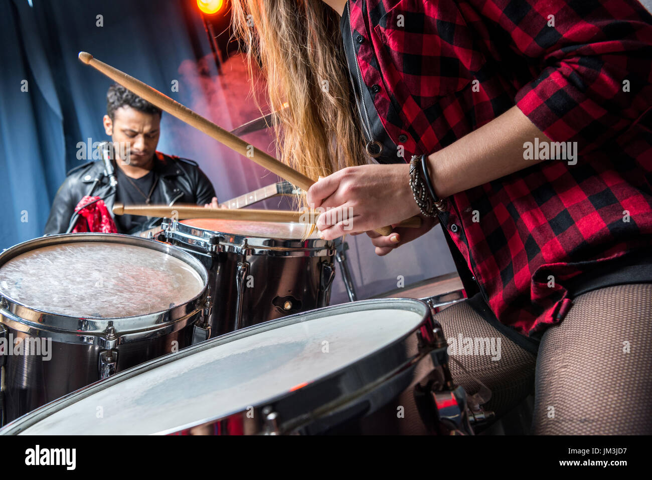 Two people playing instruments hi-res stock photography and images - Alamy
