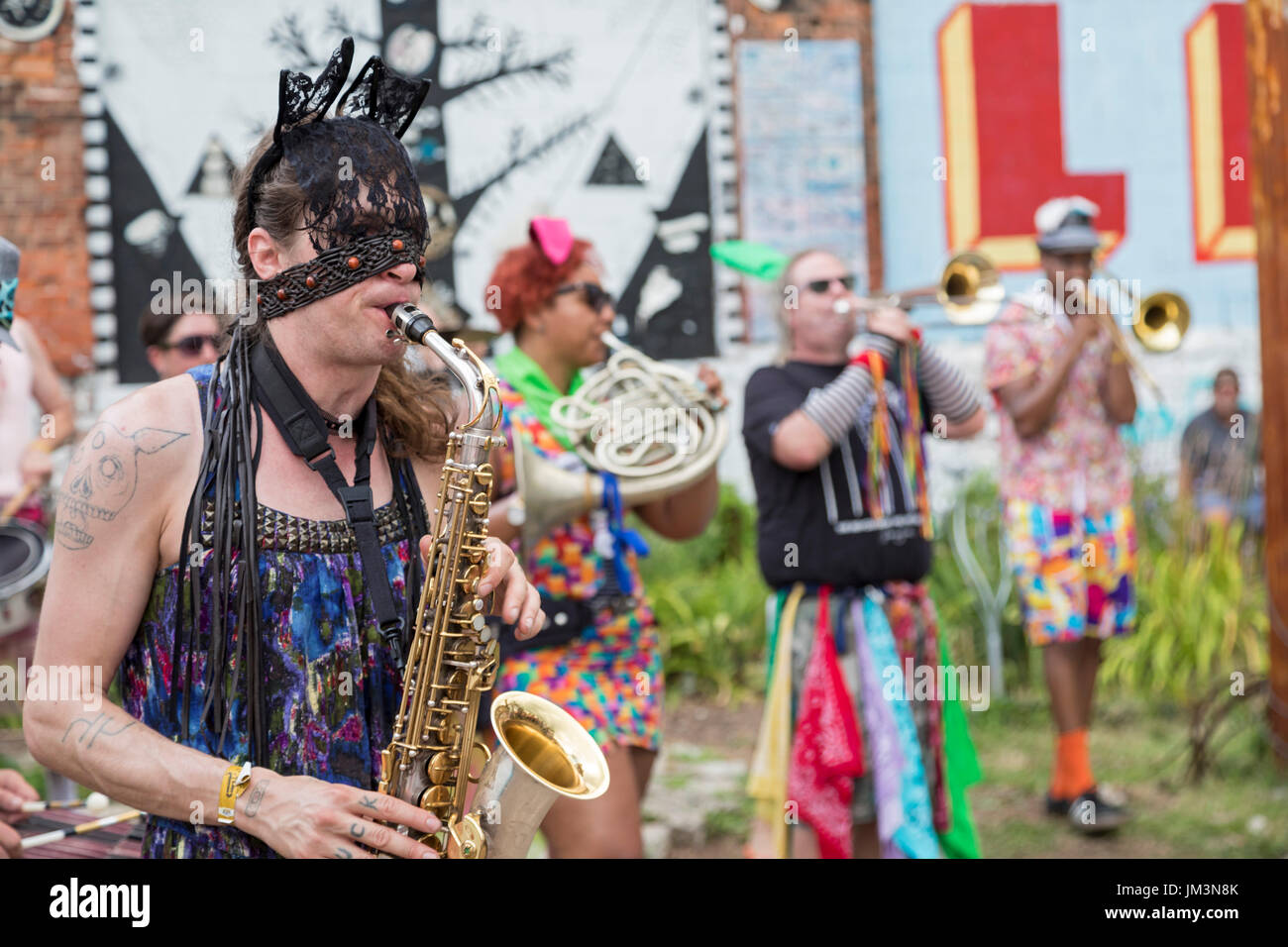 Band with costume hi-res stock photography and images - Alamy