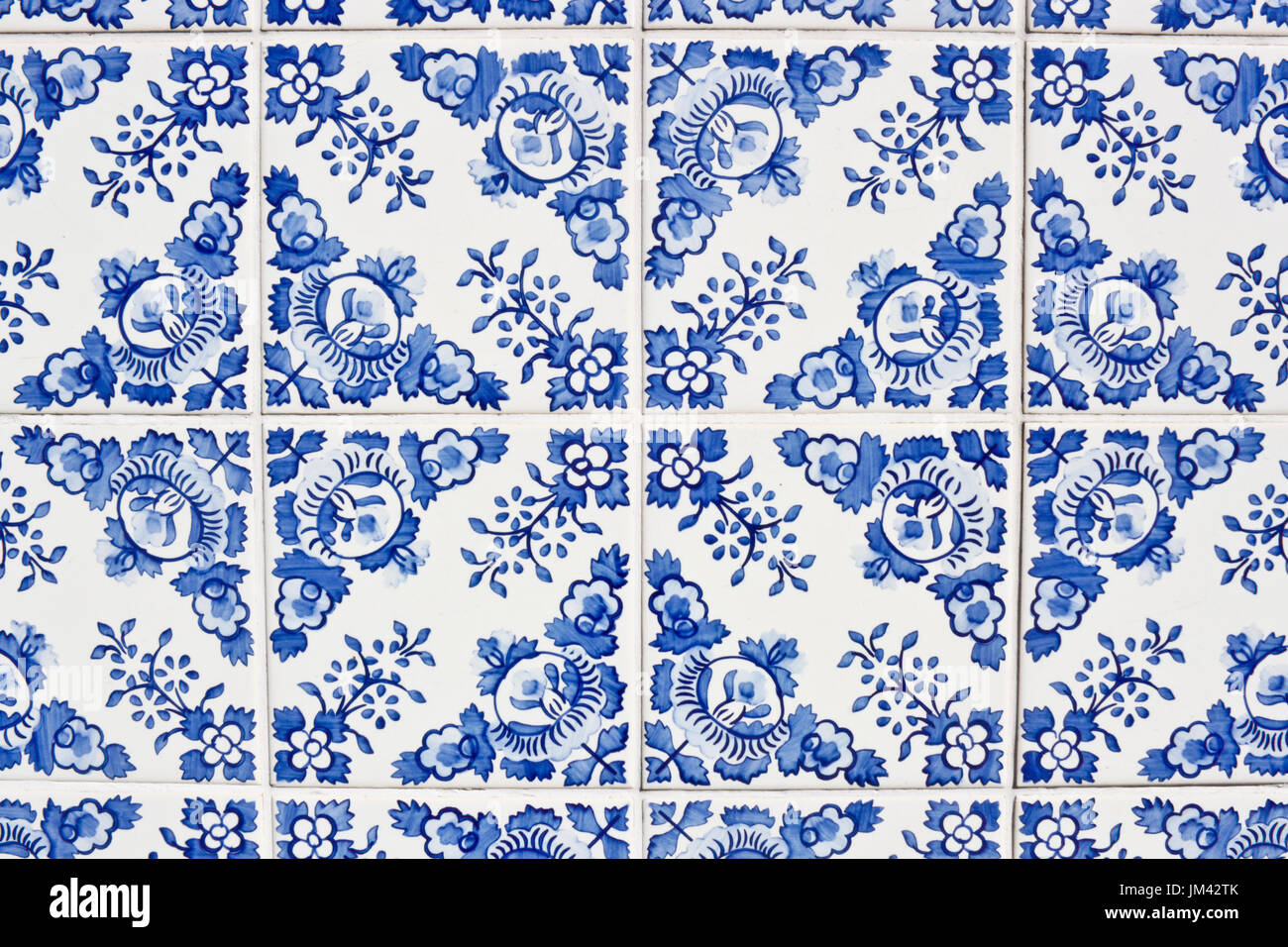 Azulejo simple hi-res stock photography and images - Alamy