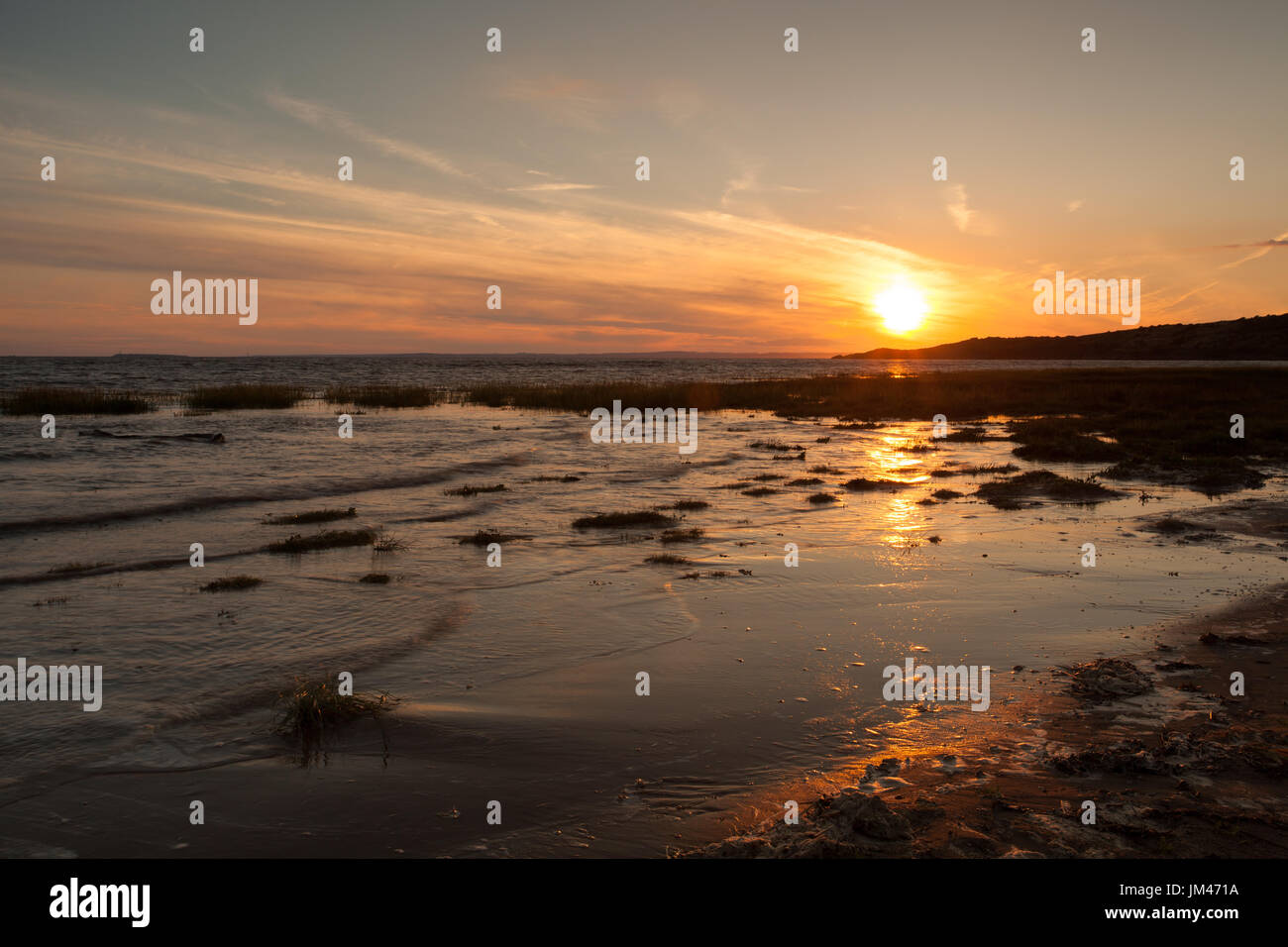 Sundown beach scene hi-res stock photography and images - Alamy