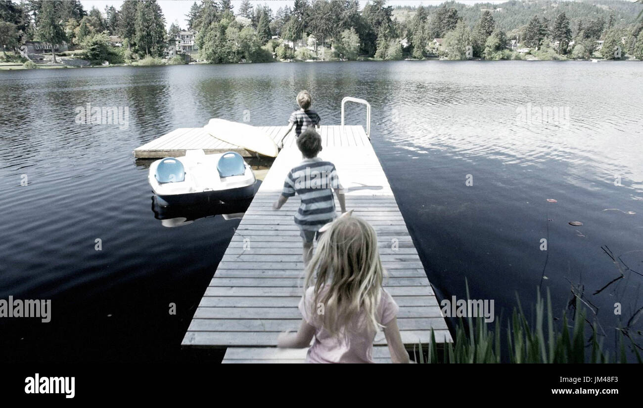 LETTERS FROM GENERATION Rx, 2017. ©Journeyman Pictures/courtesy Everett ...