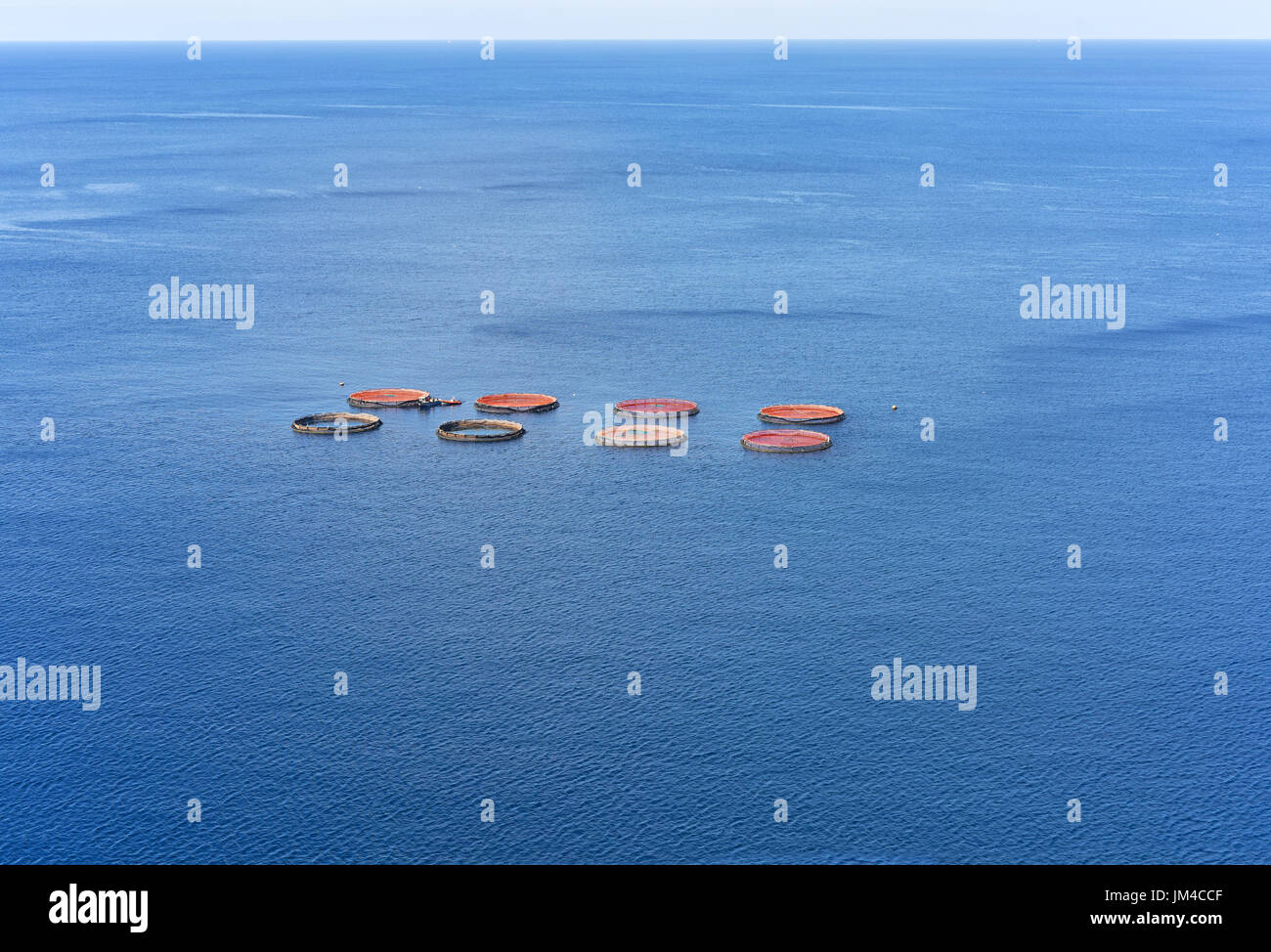 Ocean fish farming hi-res stock photography and images - Alamy