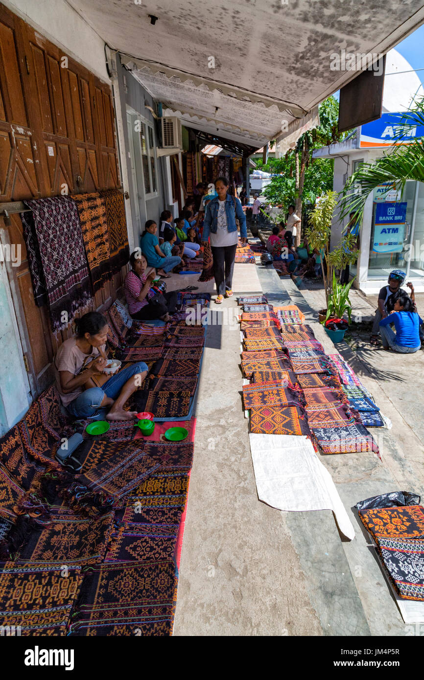 Sell traditional textiles hi-res stock photography and images - Alamy