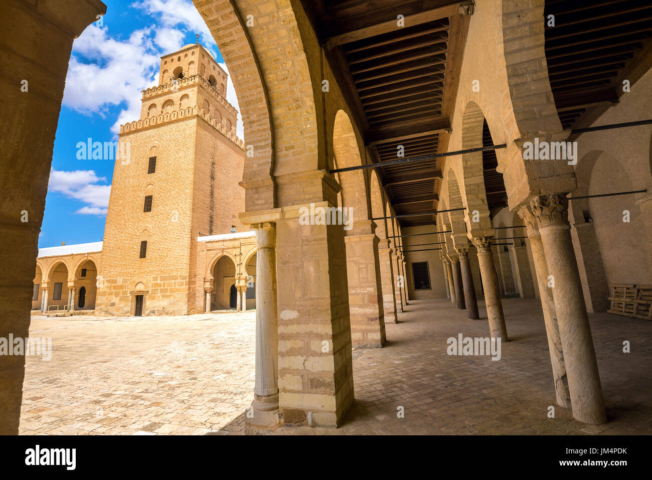 Tunisian architecture hi-res stock photography and images - Alamy