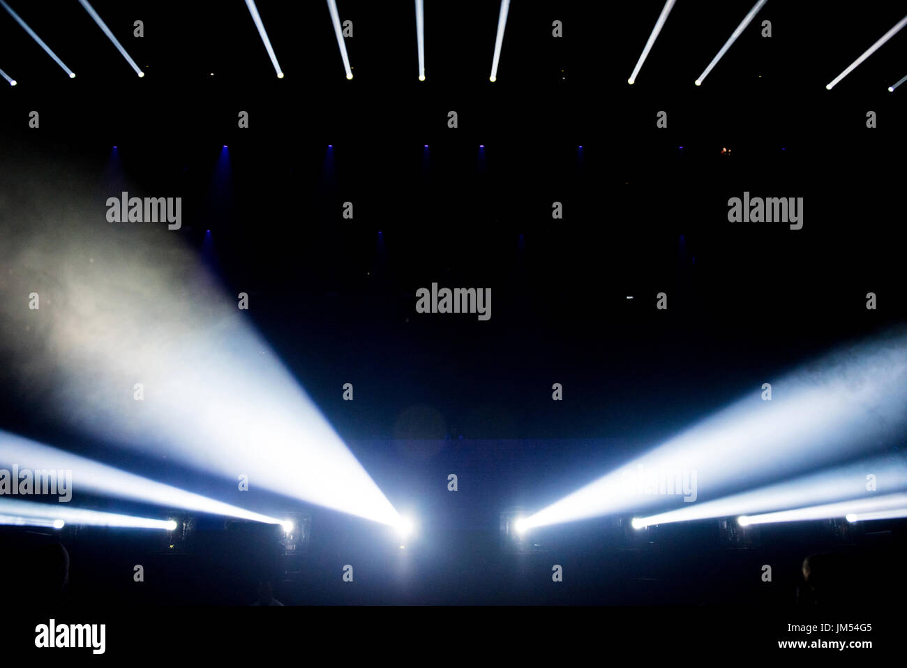 Bright stage lights during a live concert Stock Photo - Alamy