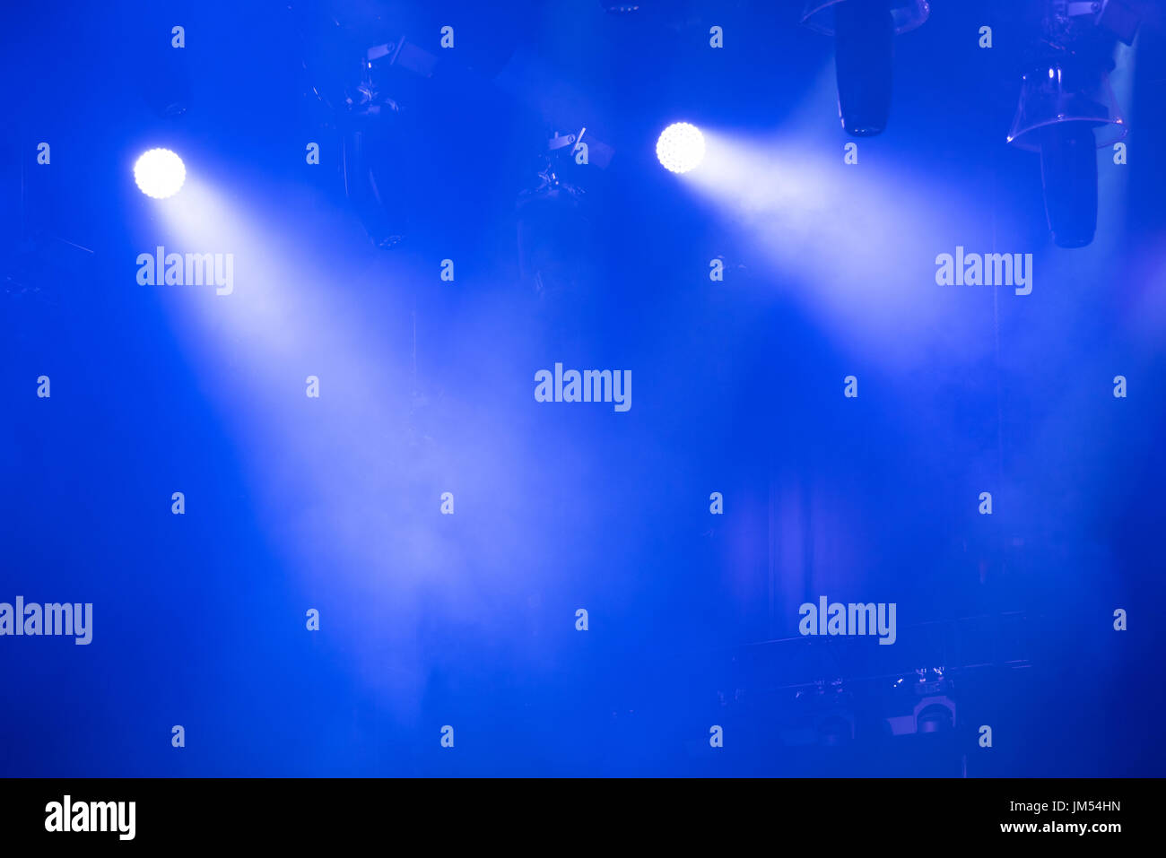 Bright stage lights during a live concert Stock Photo - Alamy