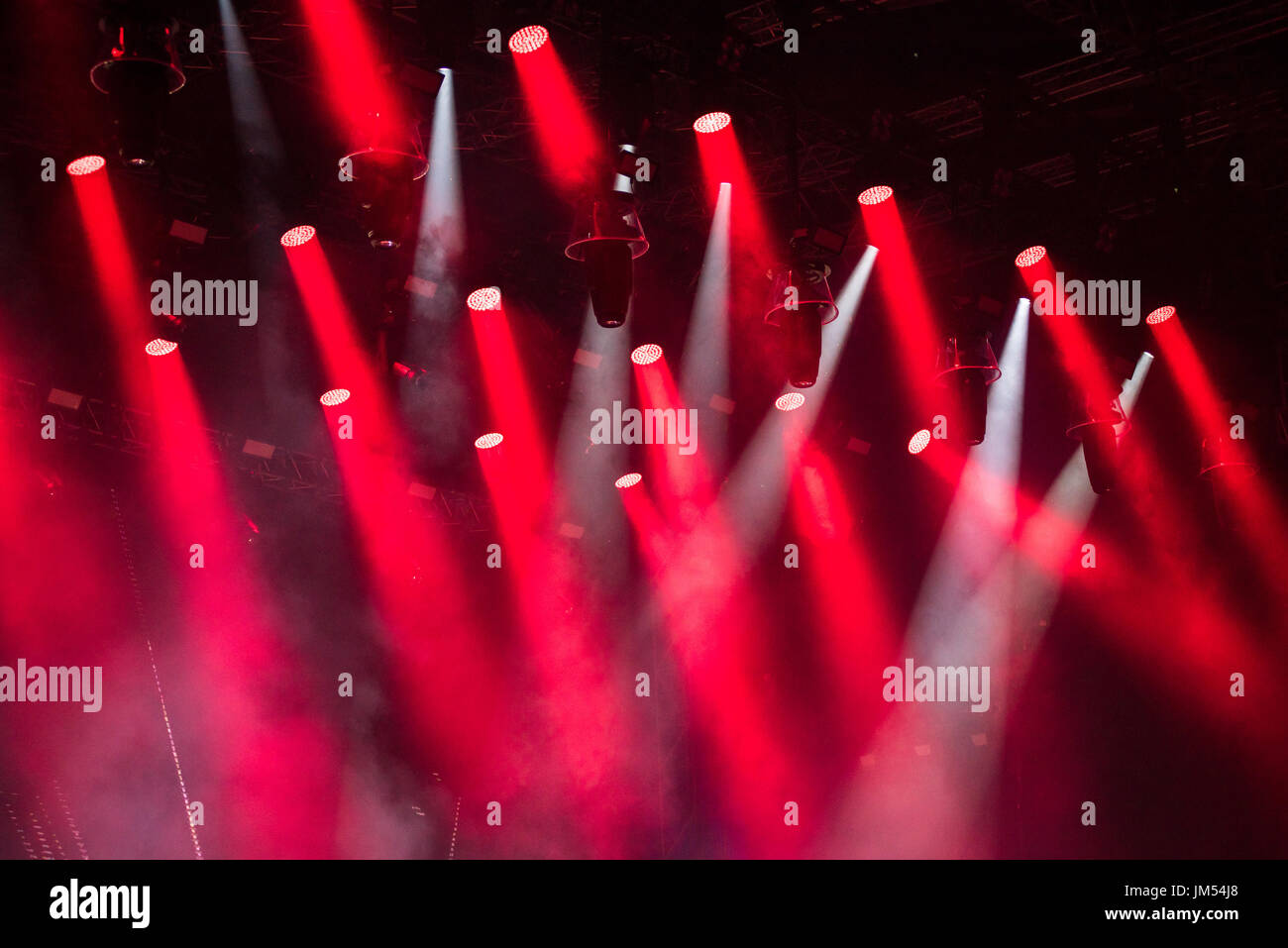 Bright stage lights during a live concert Stock Photo - Alamy
