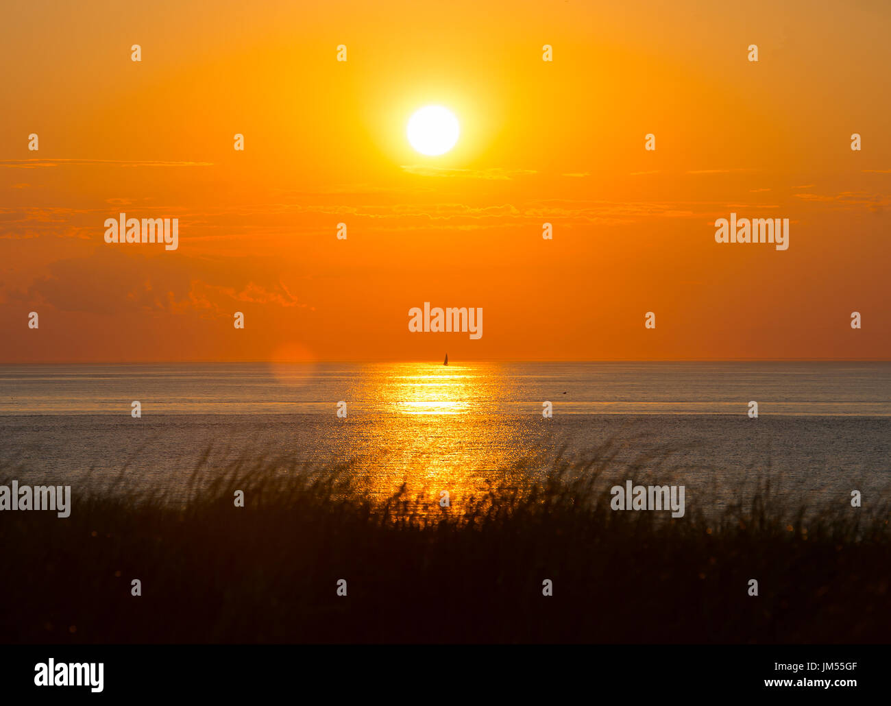Race point beach sunset hi-res stock photography and images - Alamy