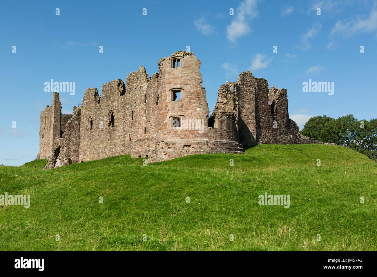 Ruins brough castle english hi-res stock photography and images - Alamy