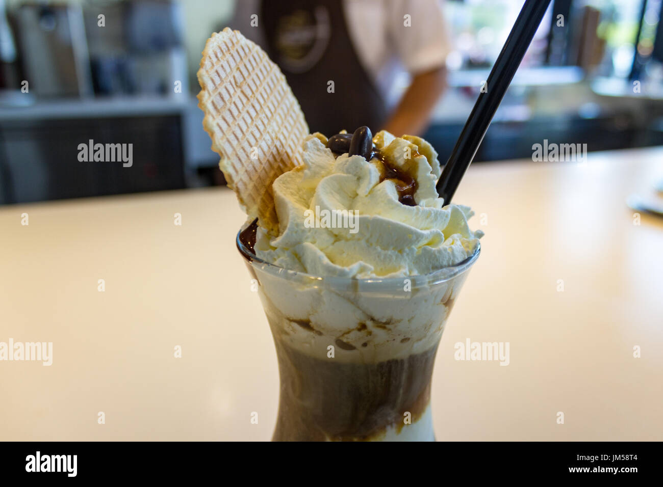 Glass balls chocolate ice cream hi-res stock photography and images - Alamy