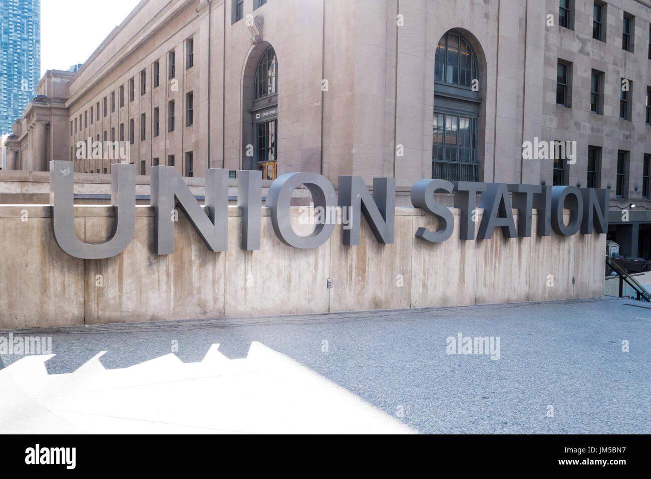 Toronto train station hi-res stock photography and images - Alamy