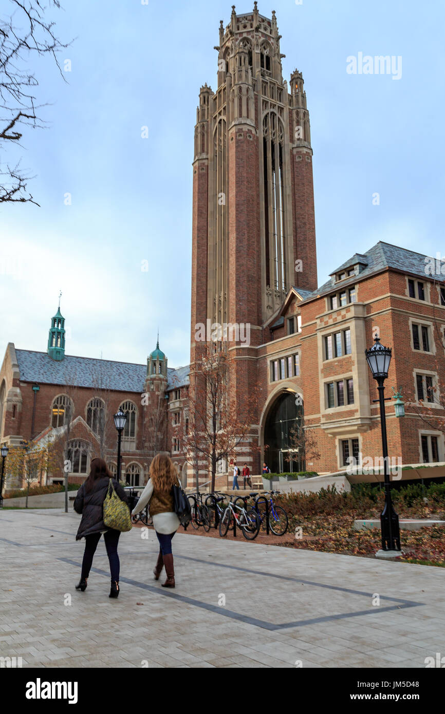 Chicago campus economics hi-res stock photography and images - Alamy