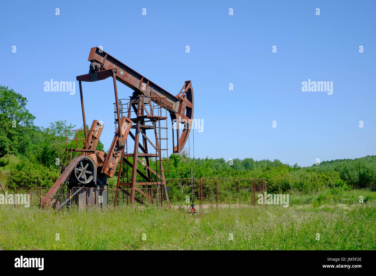 Nodding donkey pump hi-res stock photography and images - Alamy