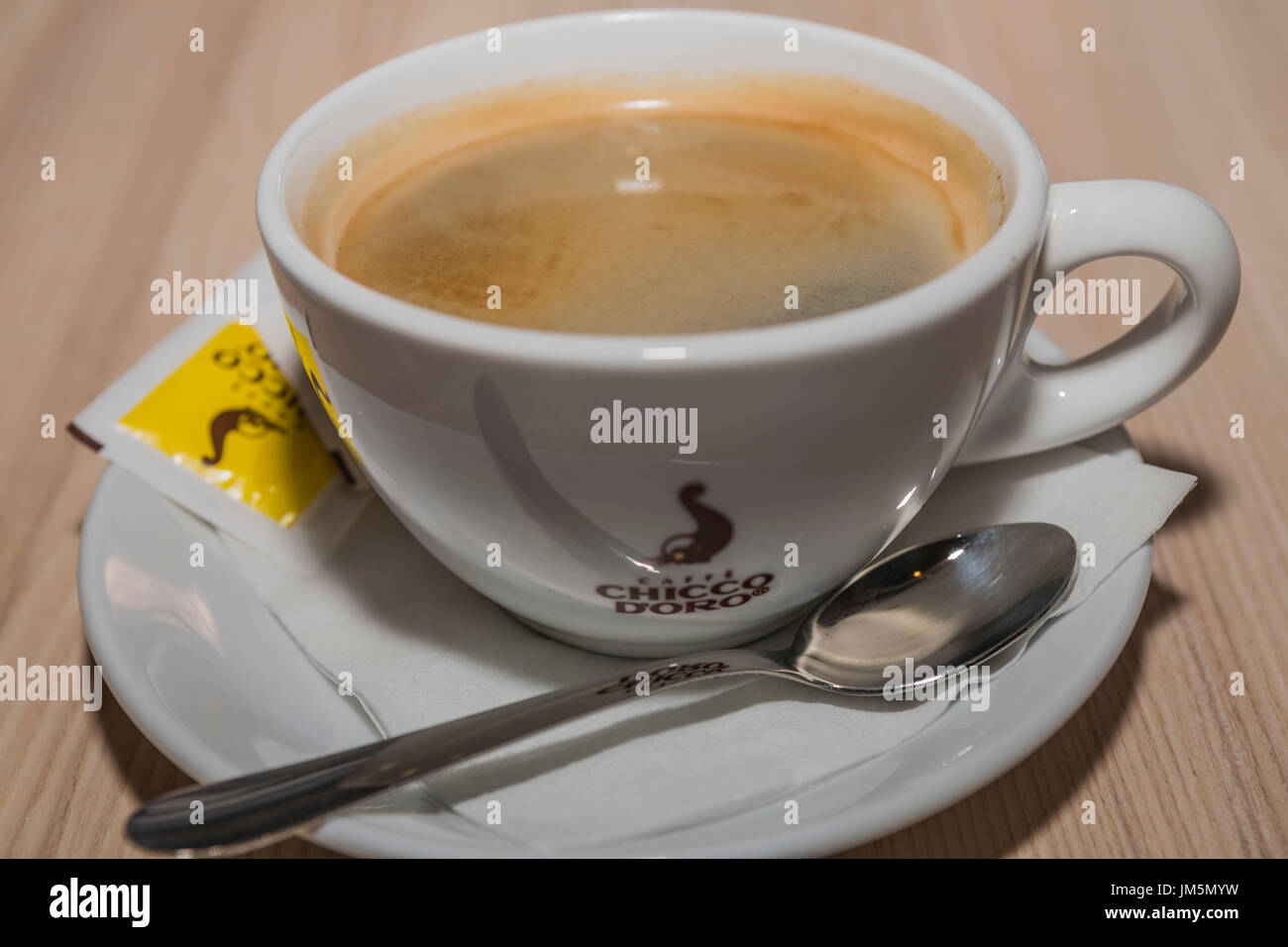 White porcelain coffee filter hi-res stock photography and images - Alamy