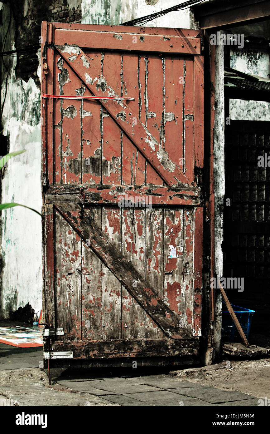 Obsolete outdoors hi-res stock photography and images - Alamy