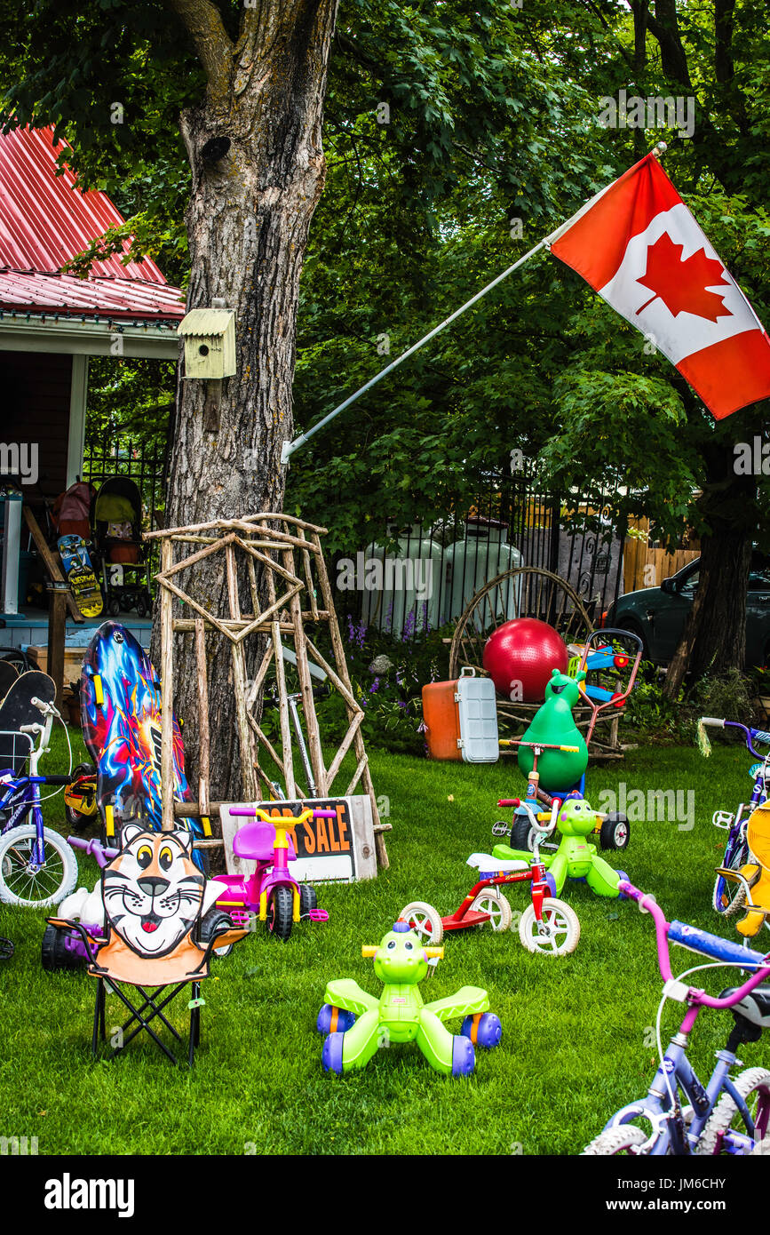 Small Town Ontario Storefronts High Resolution Stock Photography and ...