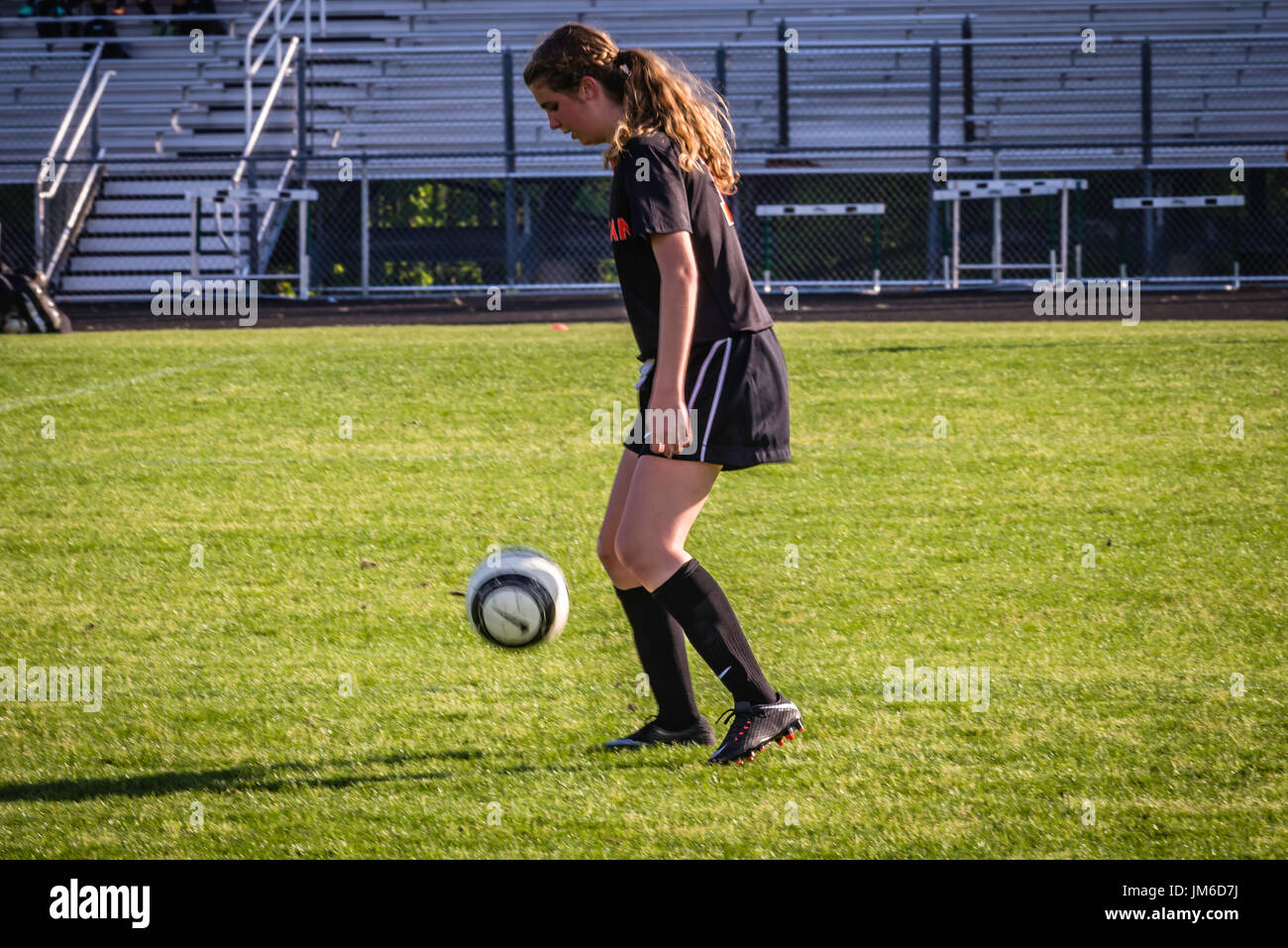 Teen girls playing soccer hi-res stock photography and images - Alamy
