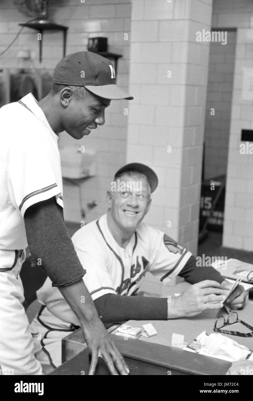 Hank Aaron and Charlie Grimm of the Milwaukee Braves in the locker room ...