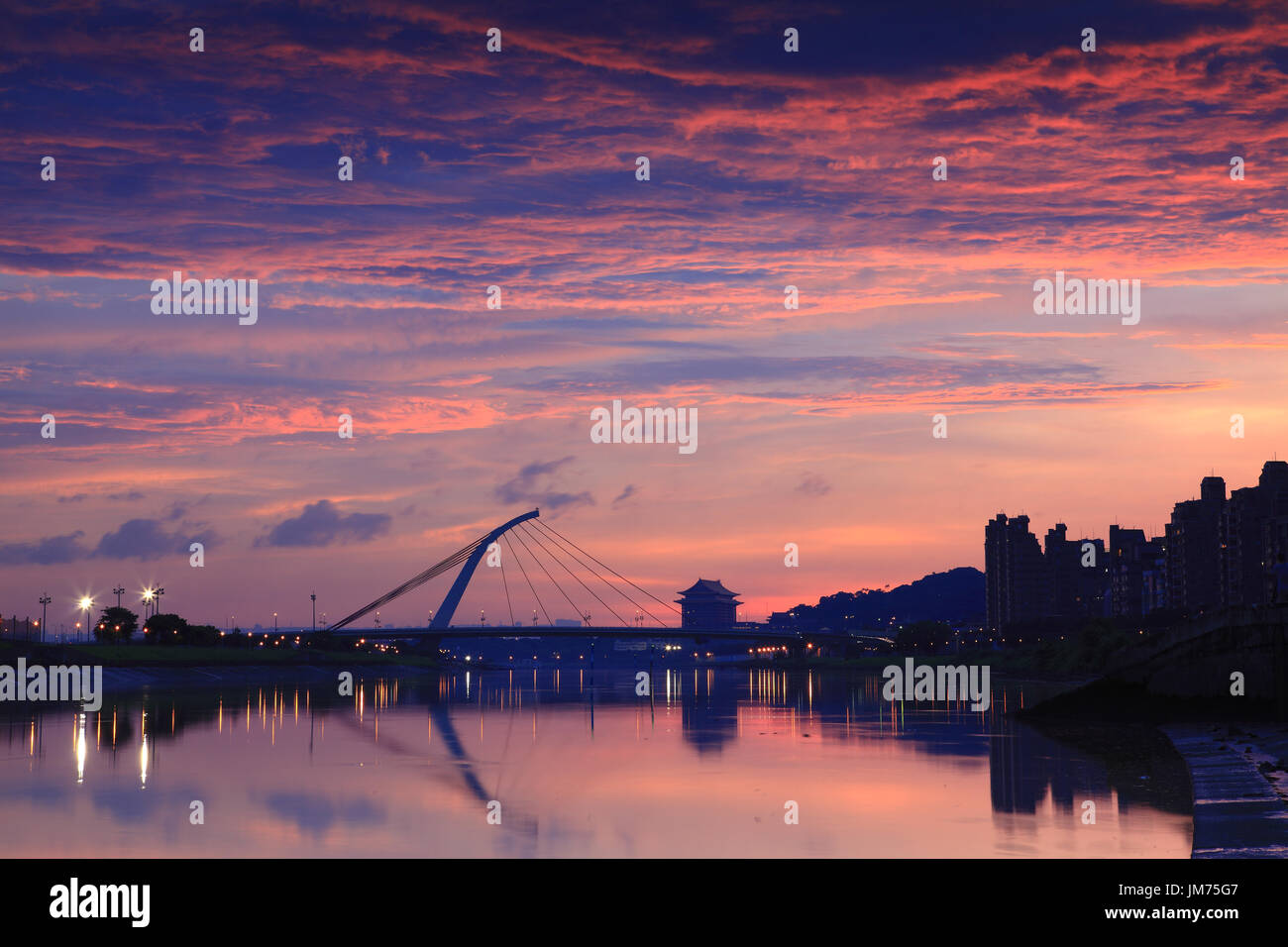 Meiti riverside park hi-res stock photography and images - Alamy