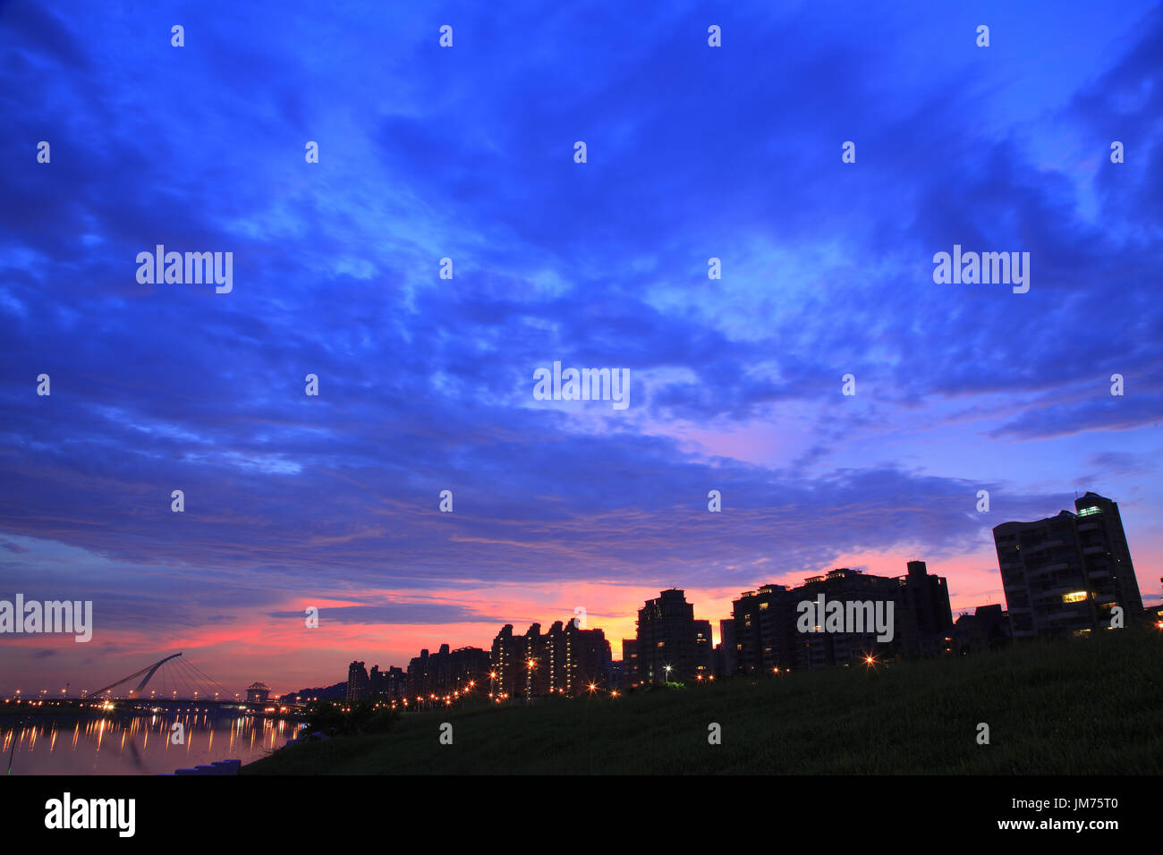 Meiti riverside park hi-res stock photography and images - Alamy