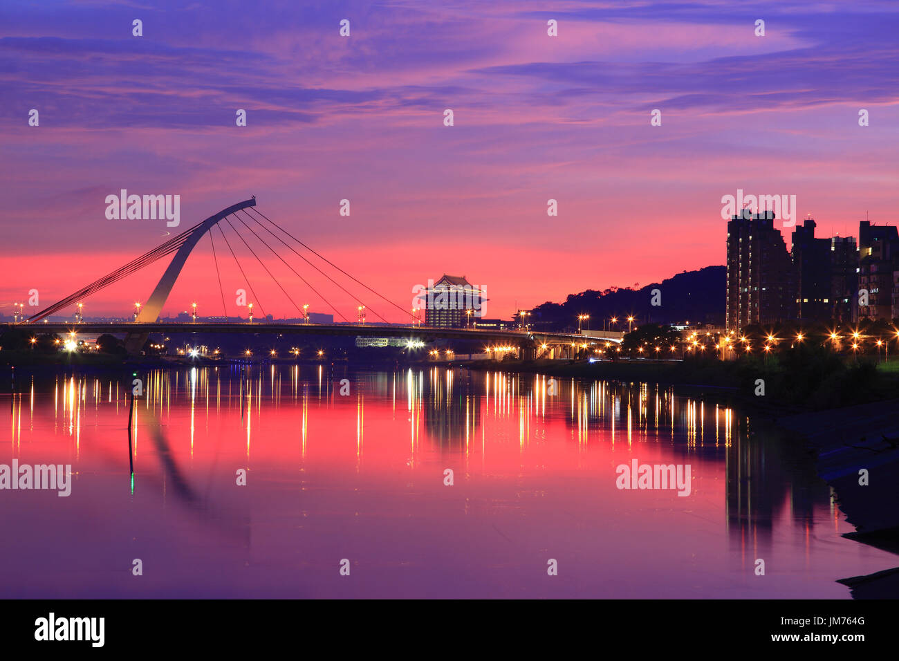 Meiti riverside park hi-res stock photography and images - Alamy