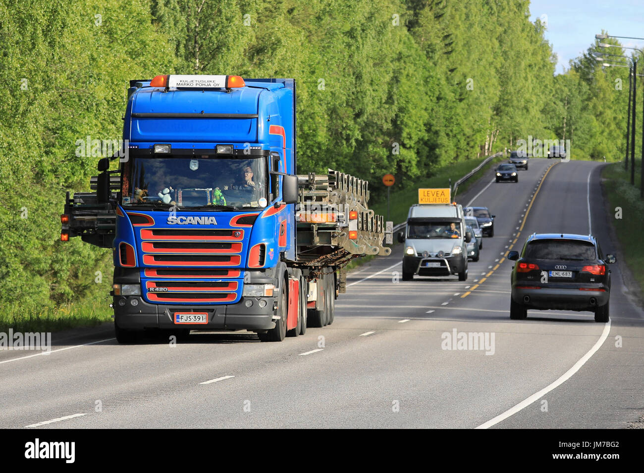 Scania r420 hi-res stock photography and images - Alamy